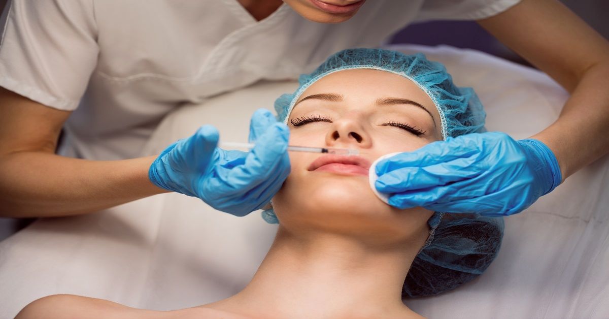 The Difference Between Cosmetic Surgery and Plastic Surgery